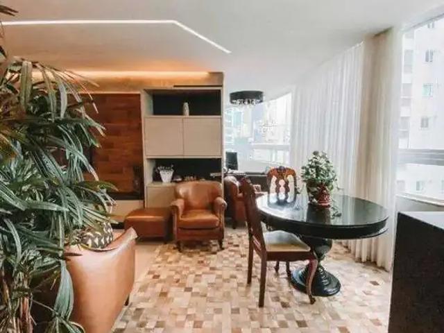 Apartamento para Venda em Balneário Camboriú/SC Centro 2 Quartos