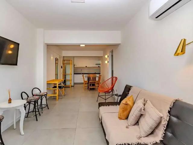 Apartamento para Venda em Balneário Camboriú/SC Centro 2 Quartos