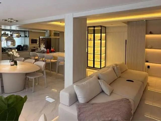 Apartamento para Venda em Balneário Camboriú/SC Centro 2 Quartos