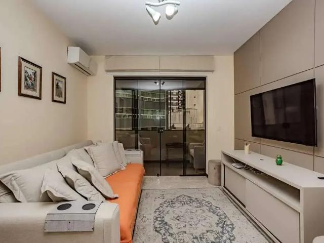 Apartamento para Venda em Balneário Camboriú/SC Centro 2 Quartos
