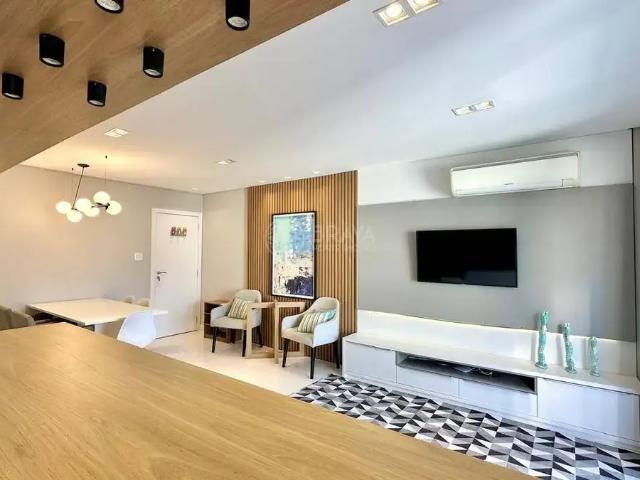 Apartamento para Venda em Balneário Camboriú/SC Centro 2 Quartos