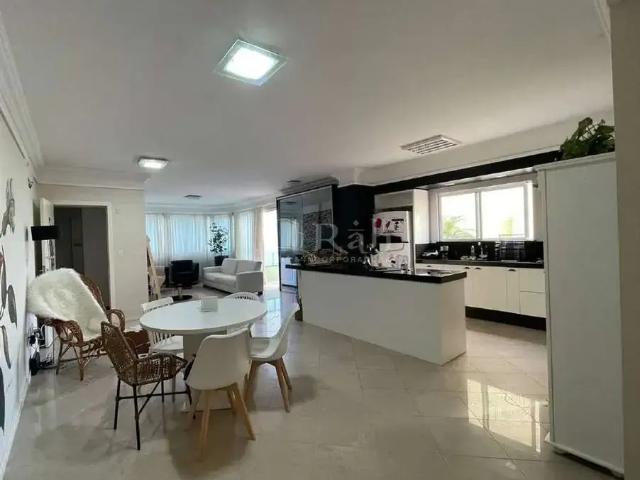 Apartamento para Venda em Balneário Camboriú/SC Centro 2 Quartos