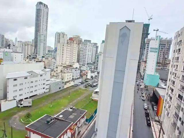 Apartamento para Venda em Balneário Camboriú/SC Centro 2 Quartos