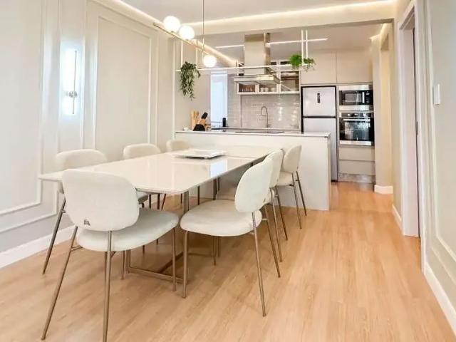 Apartamento para Venda em Balneário Camboriú/SC Centro 2 Quartos