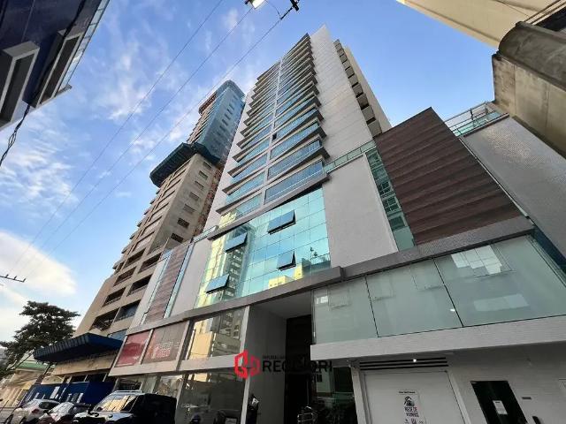 Apartamento para Venda em Balneário Camboriú/SC Centro 3 Quartos