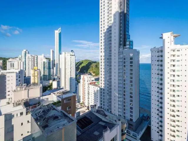 Apartamento para Venda em Balneário Camboriú/SC Centro 3 Quartos