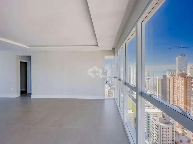 Apartamento para Venda em Balneário Camboriú/SC Centro 3 Quartos