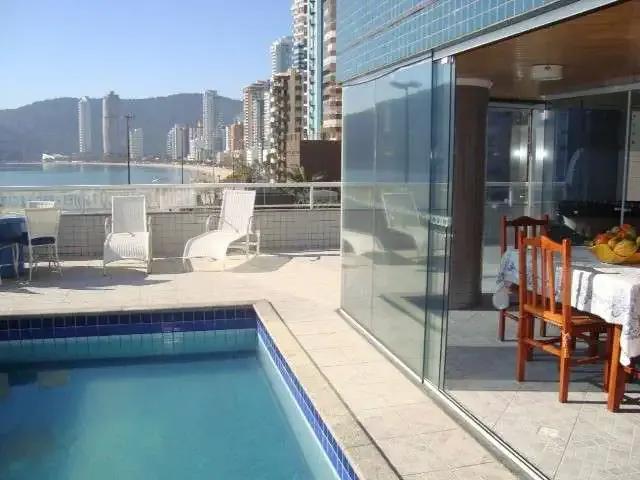 Apartamento para Venda em Balneário Camboriú/SC Centro 3 Quartos