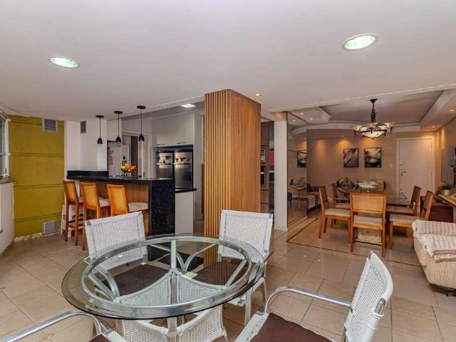 Apartamento para Venda em Balneário Camboriú/SC Centro 3 Quartos