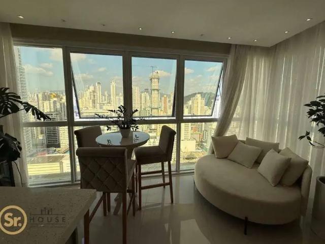 Apartamento para Venda em Balneário Camboriú/SC Centro 3 Quartos
