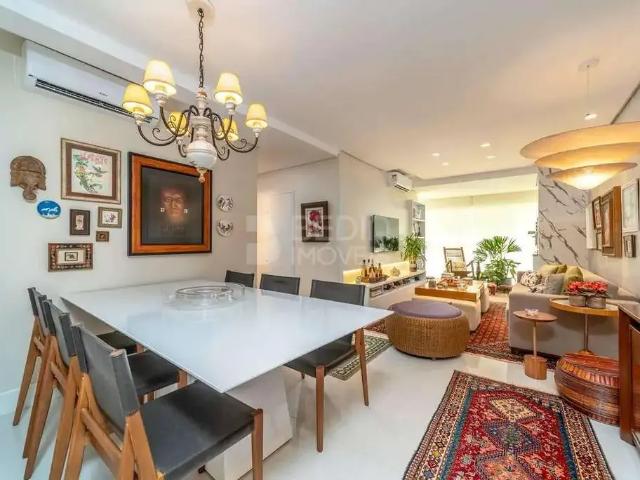Apartamento para Venda em Balneário Camboriú/SC Centro 3 Quartos