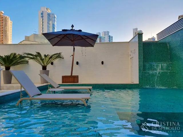 Apartamento para Venda em Balneário Camboriú/SC Centro 3 Quartos