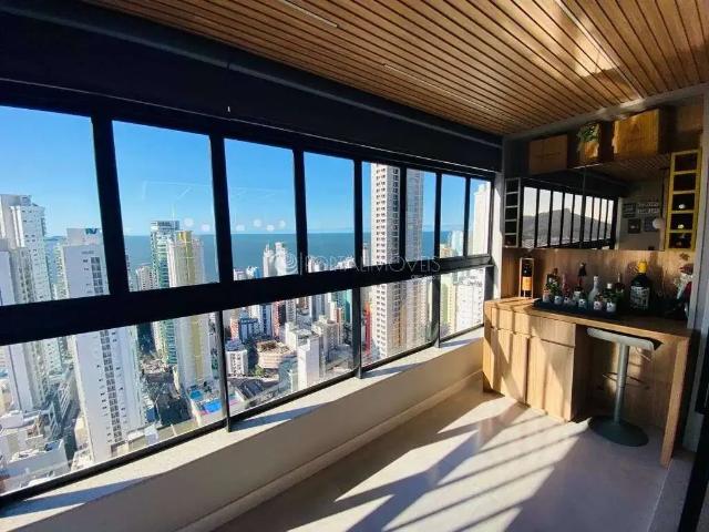Apartamento para Venda em Balneário Camboriú/SC Centro 3 Quartos