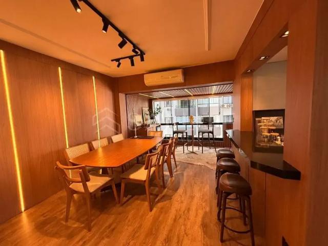 Apartamento para Venda em Balneário Camboriú/SC Centro 3 Quartos