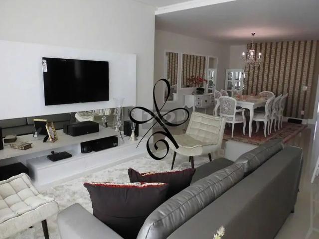 Apartamento para Venda em Balneário Camboriú/SC Centro 3 Quartos