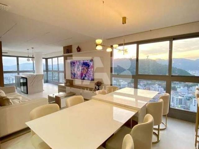 Apartamento para Venda em Balneário Camboriú/SC Centro 3 Quartos