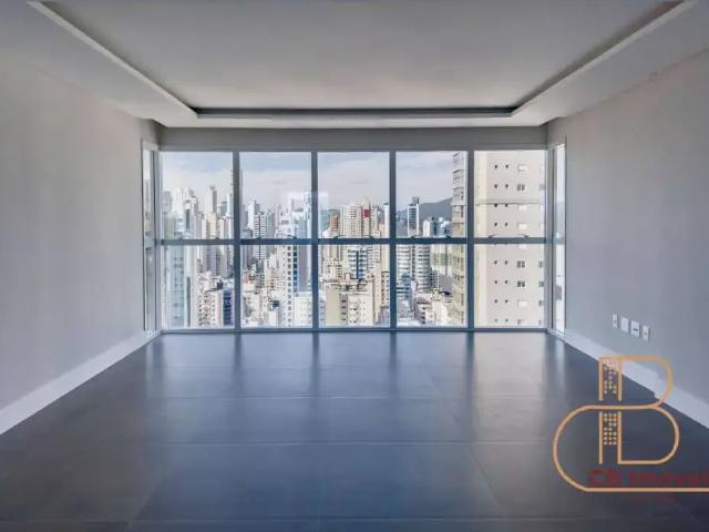 Apartamento para Venda em Balneário Camboriú/SC Centro 3 Quartos