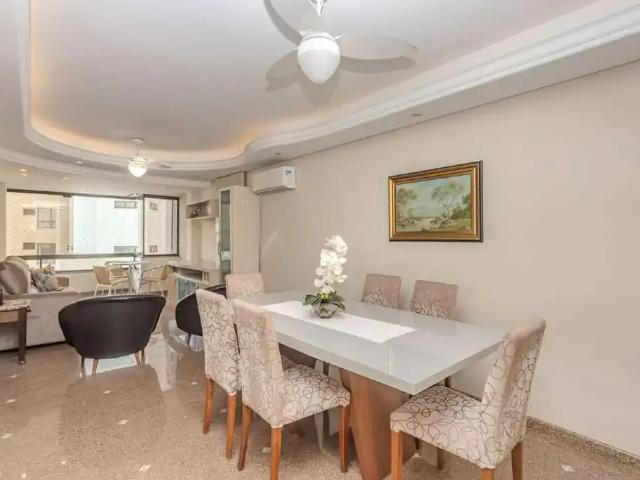 Apartamento para Venda em Balneário Camboriú/SC Centro 3 Quartos
