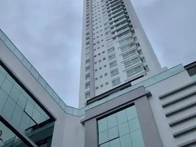 Apartamento para Venda em Balneário Camboriú/SC Centro 3 Quartos
