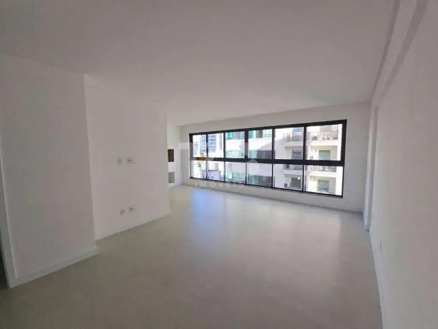 Apartamento para Venda em Balneário Camboriú/SC Centro 3 Quartos