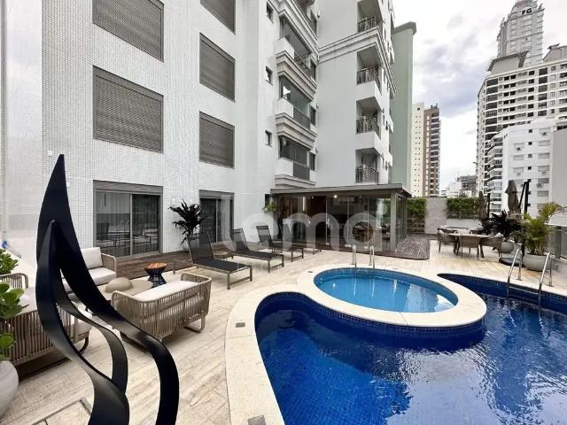 Apartamento para Venda em Balneário Camboriú/SC Centro 3 Quartos