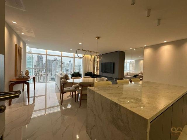 Apartamento para Venda em Balneário Camboriú/SC Centro 3 Quartos
