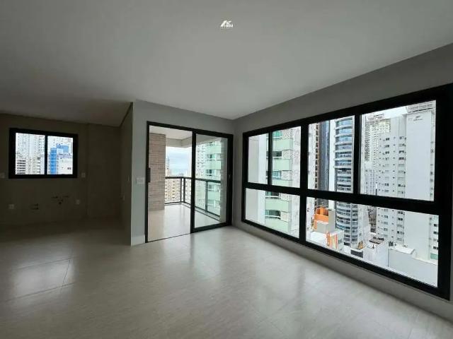 Apartamento para Venda em Balneário Camboriú/SC Centro 3 Quartos