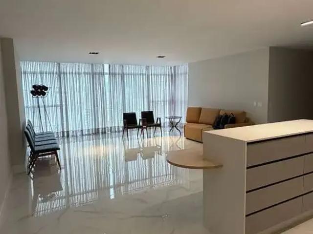 Apartamento para Venda em Balneário Camboriú/SC Centro 3 Quartos