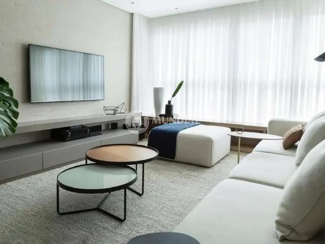 Apartamento para Venda em Balneário Camboriú/SC Centro 3 Quartos