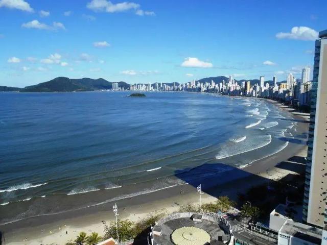 Apartamento para Venda em Balneário Camboriú/SC Centro 3 Quartos