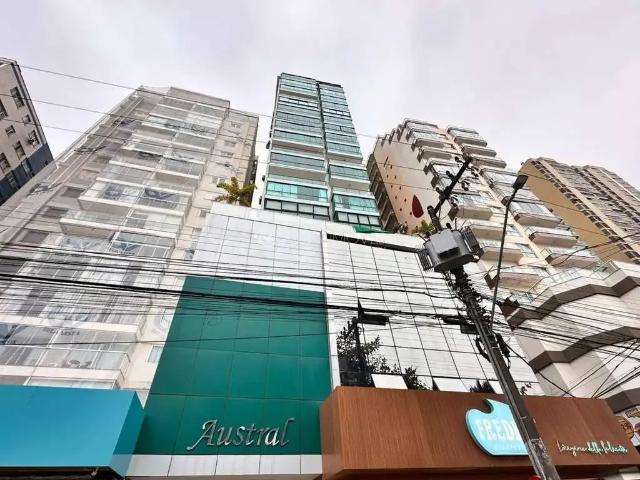 Apartamento para Venda em Balneário Camboriú/SC Centro 3 Quartos