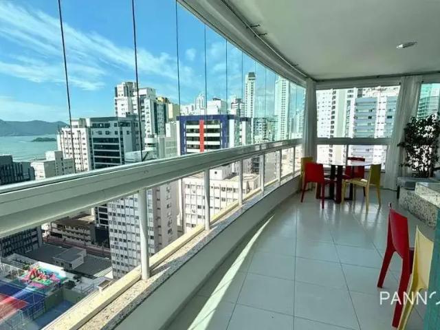 Apartamento para Venda em Balneário Camboriú/SC Centro 3 Quartos
