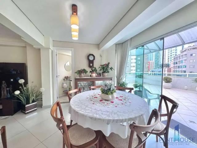 Apartamento para Venda em Balneário Camboriú/SC Centro 3 Quartos
