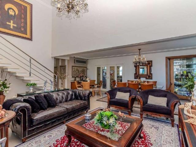 Apartamento para Venda em Balneário Camboriú/SC Centro 3 Quartos