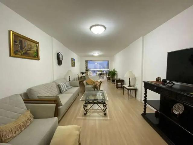 Apartamento para Venda em Balneário Camboriú/SC Centro 3 Quartos