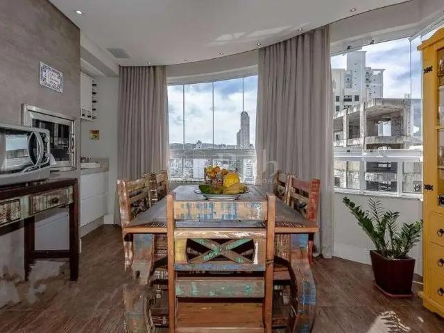 Apartamento para Venda em Balneário Camboriú/SC Centro 3 Quartos