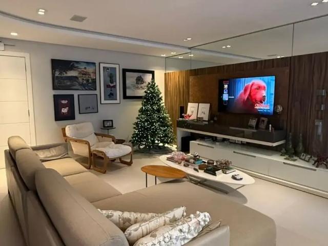 Apartamento para Venda em Balneário Camboriú/SC Centro 3 Quartos