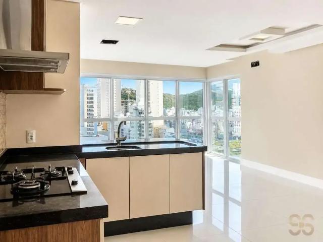 Apartamento para Venda em Balneário Camboriú/SC Centro 3 Quartos