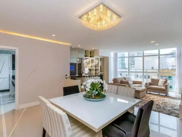 Apartamento para Venda em Balneário Camboriú/SC Centro 3 Quartos