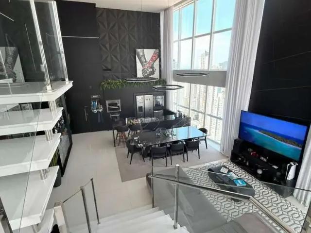 Apartamento para Venda em Balneário Camboriú/SC Centro 3 Quartos