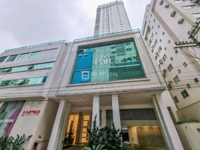 Apartamento para Venda em Balneário Camboriú/SC Centro 3 Quartos