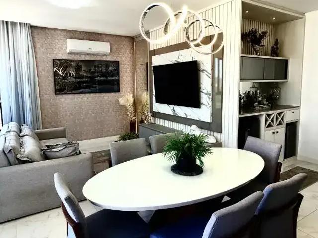 Apartamento para Venda em Balneário Camboriú/SC Centro 3 Quartos