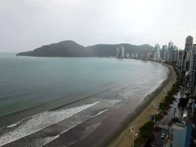 Apartamento para Venda em Balneário Camboriú/SC Centro 3 Quartos