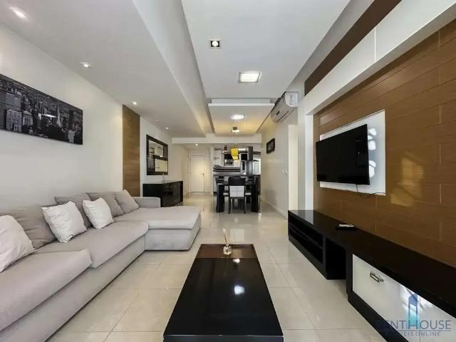 Apartamento para Venda em Balneário Camboriú/SC Centro 3 Quartos