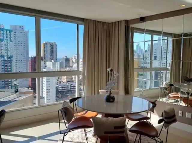 Apartamento para Venda em Balneário Camboriú/SC Centro 3 Quartos