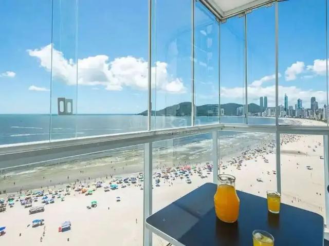 Apartamento para Venda em Balneário Camboriú/SC Centro 3 Quartos