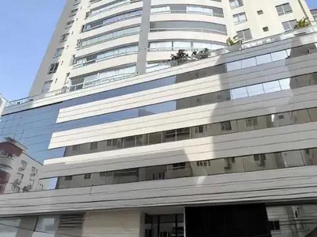 Apartamento para Venda em Balneário Camboriú/SC Centro 3 Quartos