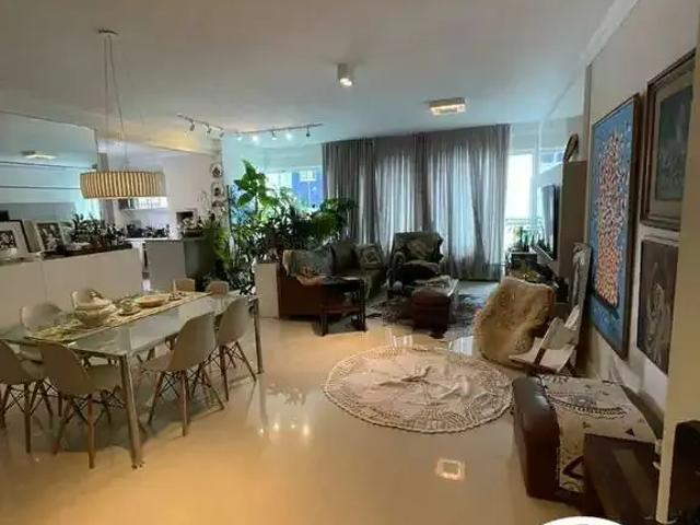 Apartamento para Venda em Balneário Camboriú/SC Centro 3 Quartos