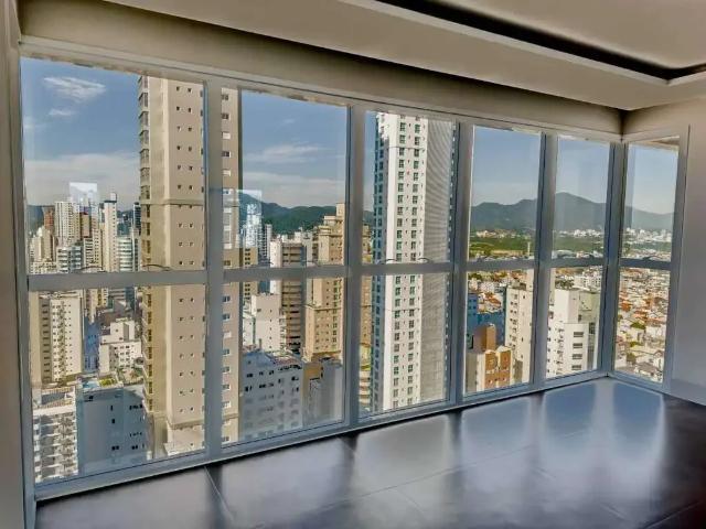 Apartamento para Venda em Balneário Camboriú/SC Centro 3 Quartos