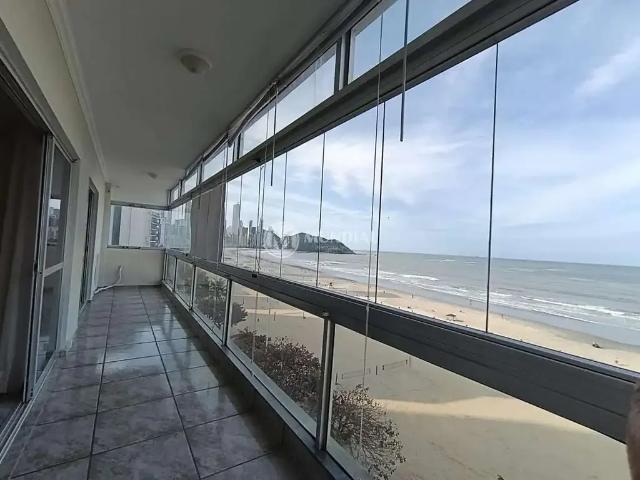 Apartamento para Venda em Balneário Camboriú/SC Centro 3 Quartos
